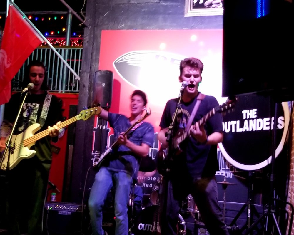 Home Page - The Outlanders - Official Band Site